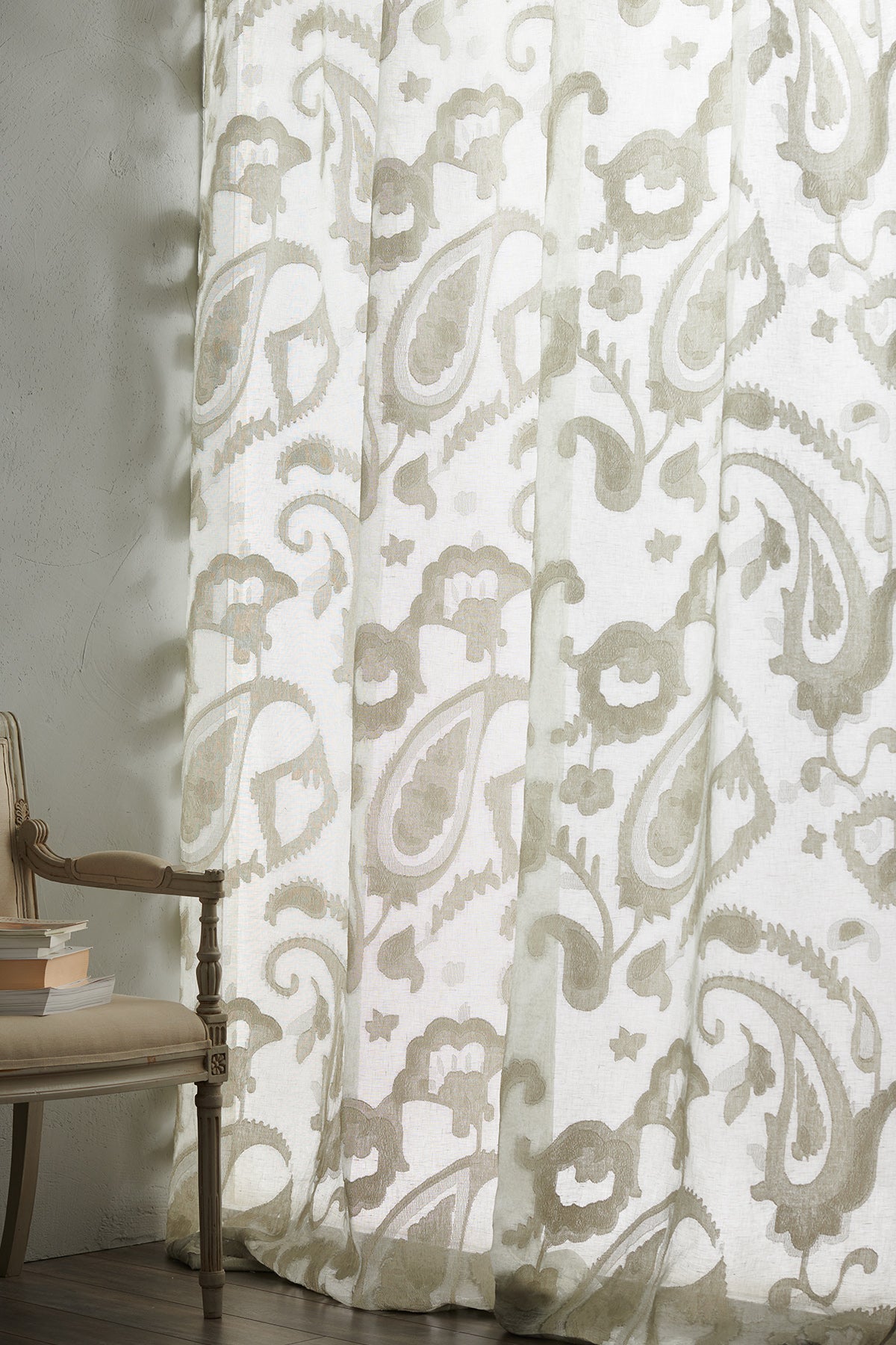 Linen blend curtain fil coupé with paisley design - Mastro Raphael